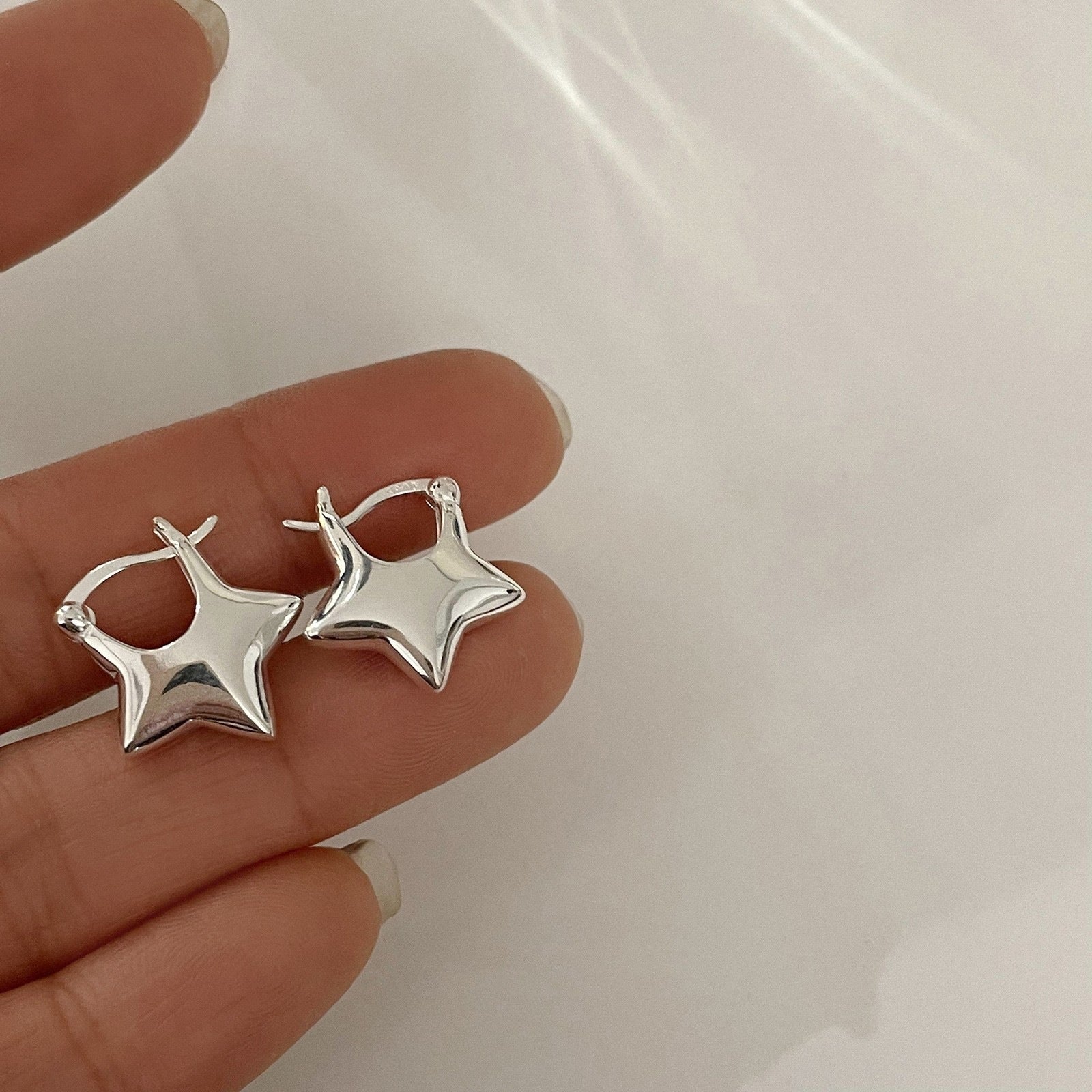 Wholesale Elegant and Stylish S925 Silver Five-Pointed Star Earrings ...